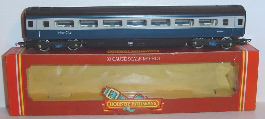 Hornby R426 Mk3 Open 2nd Coach, BR InterCity, W42005 - TrainModels.net ...